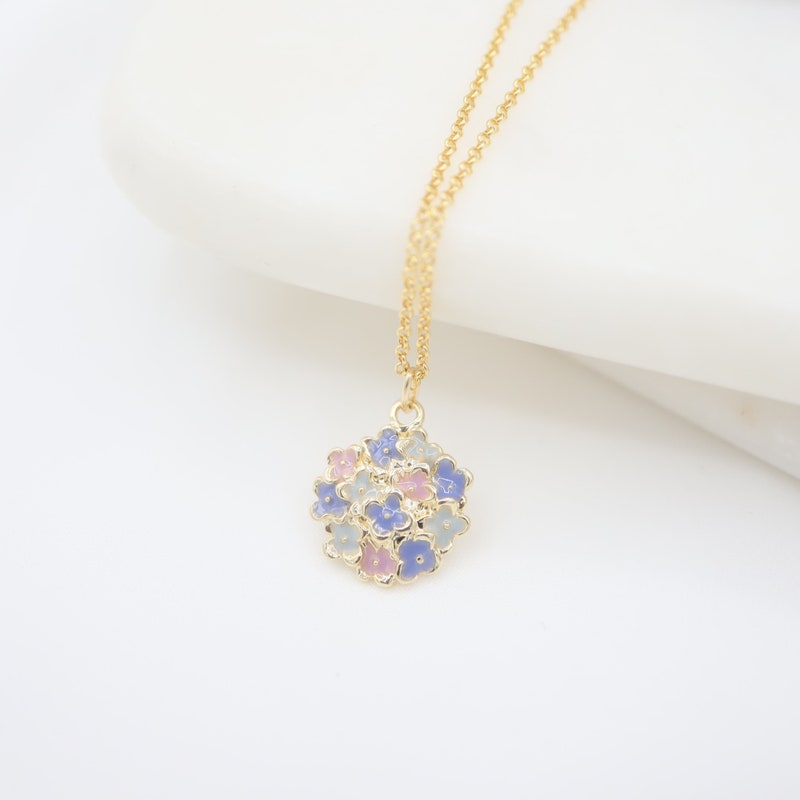 Hydrangea Necklace - Etsy