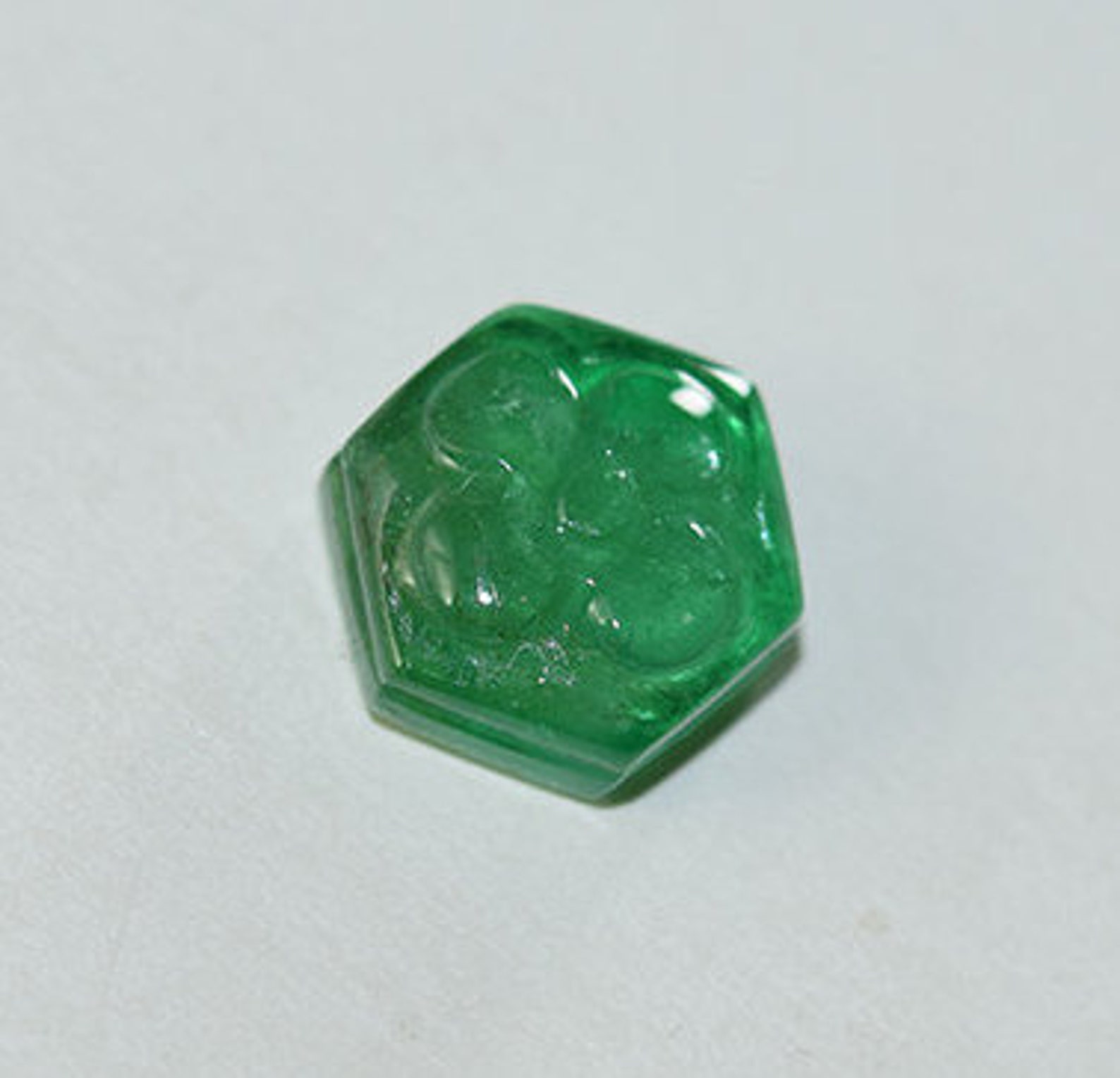 Certified 1.87cts Natural Fancy Hexagon Carving Emerald Hand - Etsy