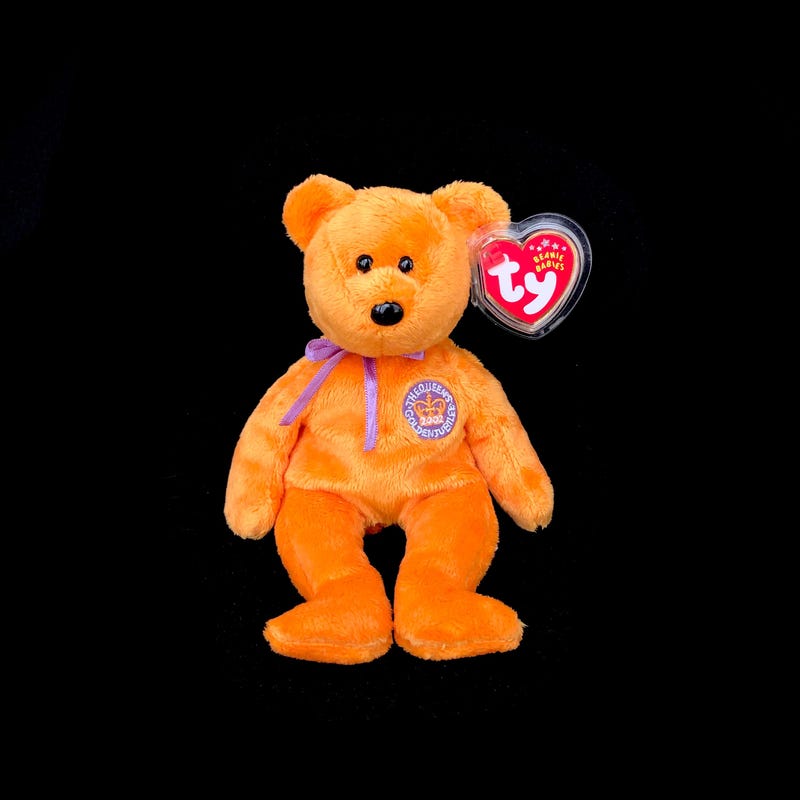 Queen Elizabeth Bear - Etsy