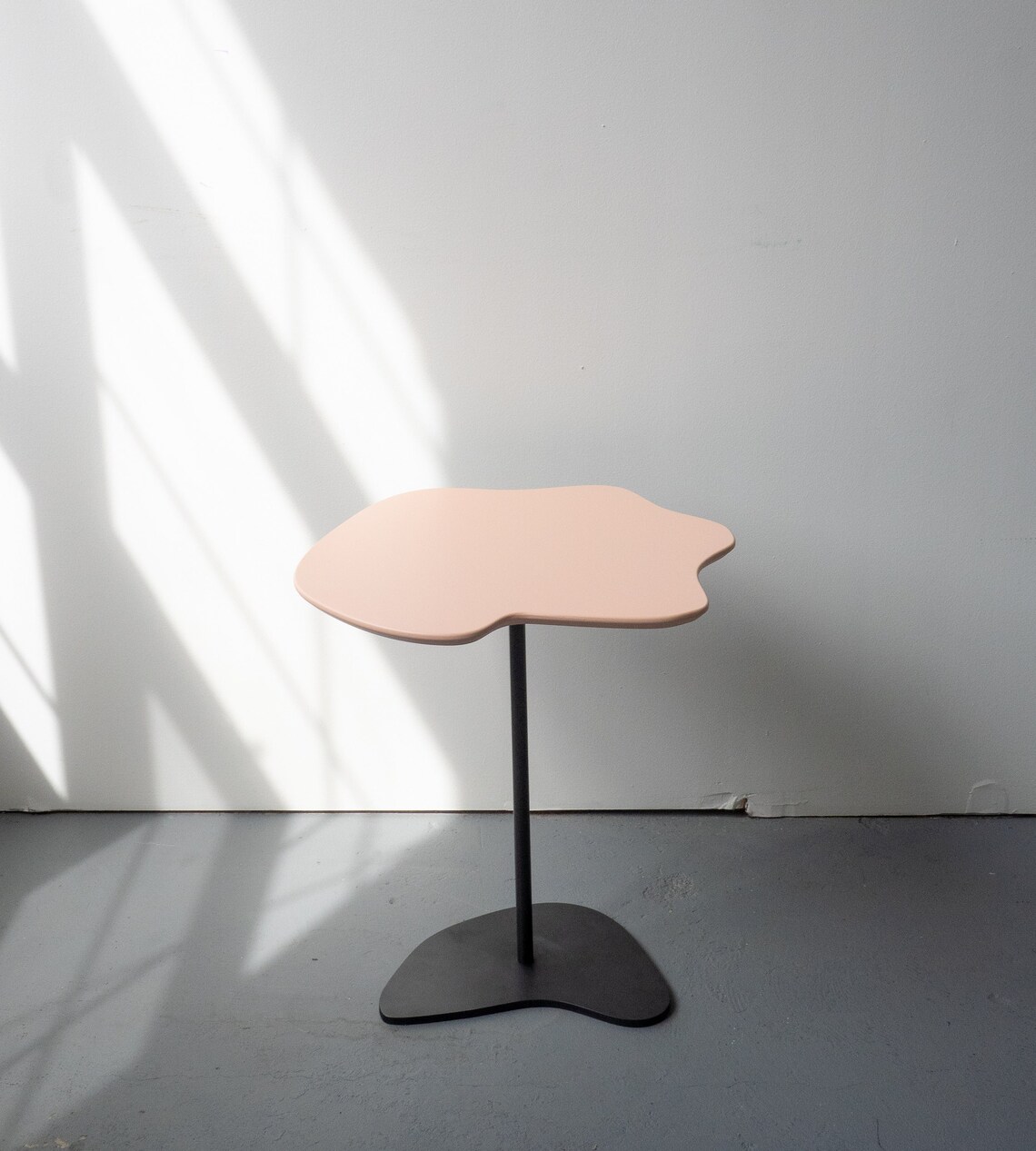 Coco Pink Lacquered Side Table, Unique Curvy Wavy Bedside Table - Etsy