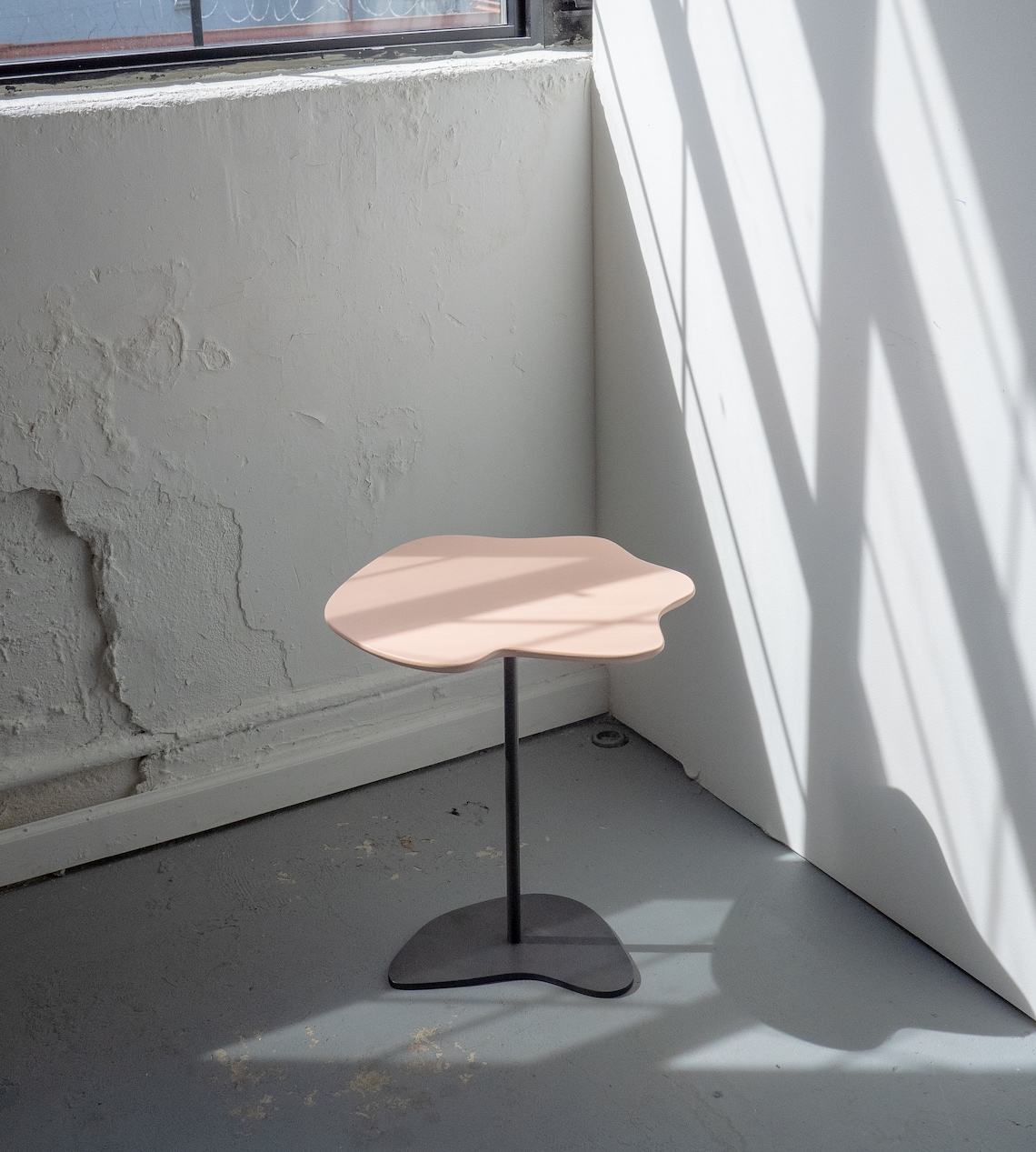 Coco Pink Lacquered Side Table, Unique Curvy Wavy Bedside Table - Etsy