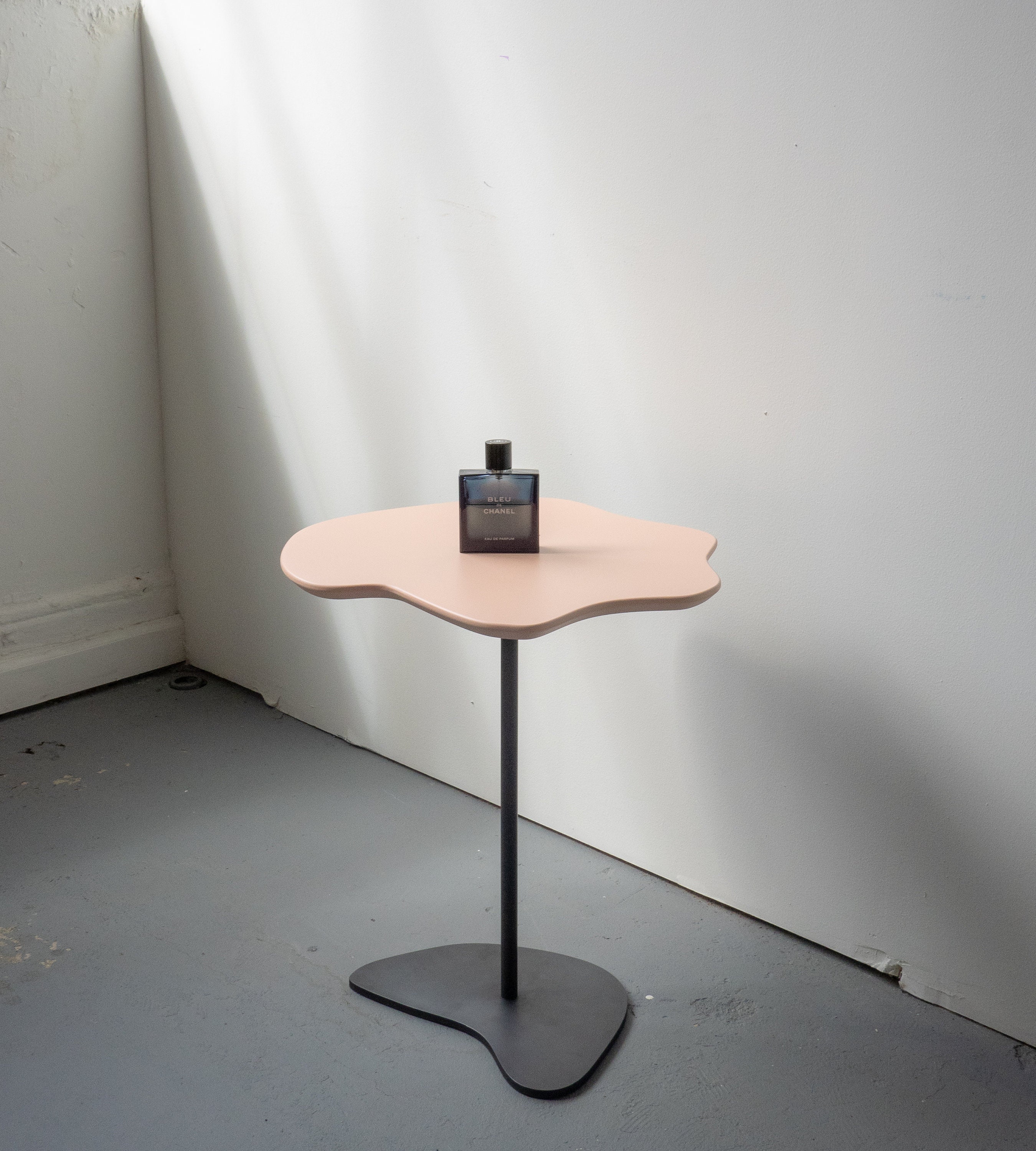 Coco Pink Lacquered Side Table, Unique Curvy Wavy Bedside Table - Etsy