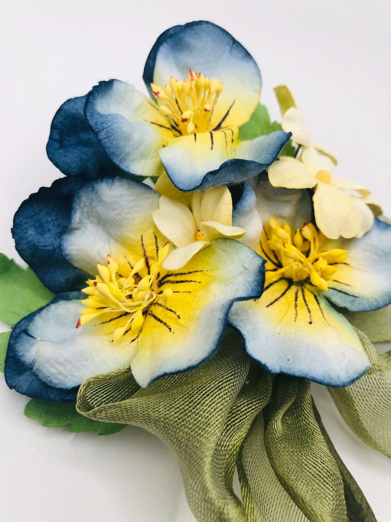 Karin's Garden 4 Pansy Flower Pin Brooch Tussie Mussie Bouquet - Etsy