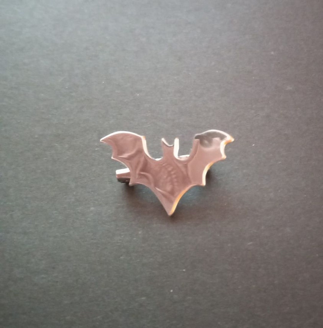 Echo Mini Recycled Aluminum Lapel Pin - Etsy