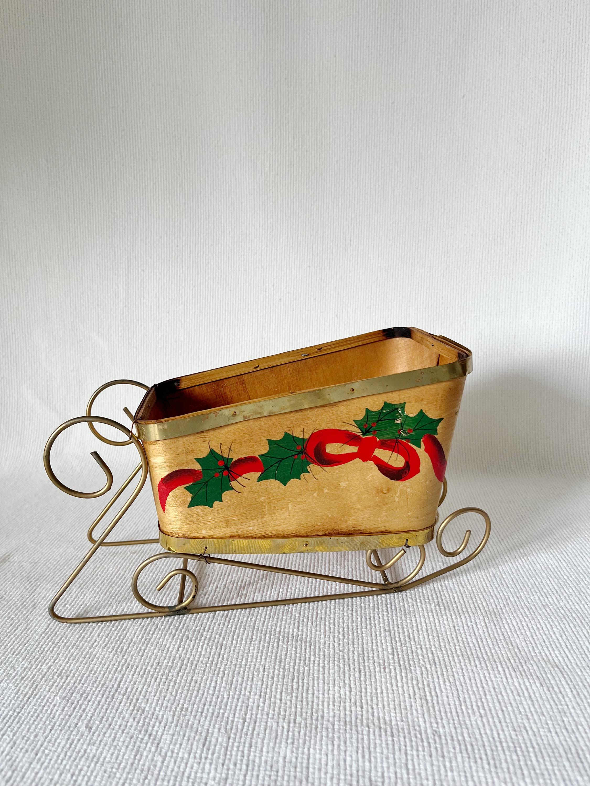 Vintage Wooden Christmas Sled Basket Gold Trim and Red Painted Bow, DIY ...
