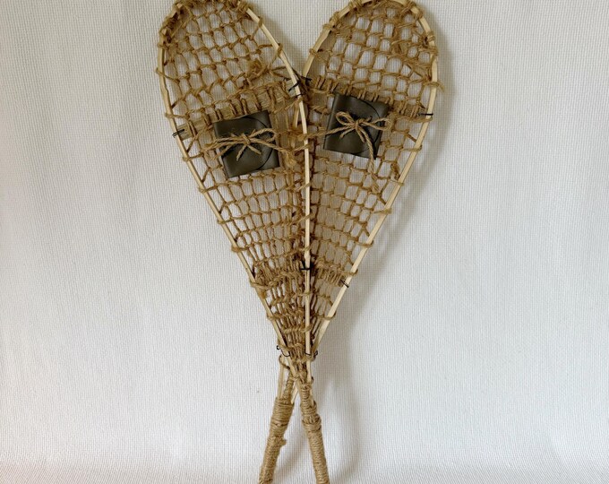 Vintage Snowshoes Wall Decor, Rustic Woven Wood Snow Shoe Pair, Cabin ...