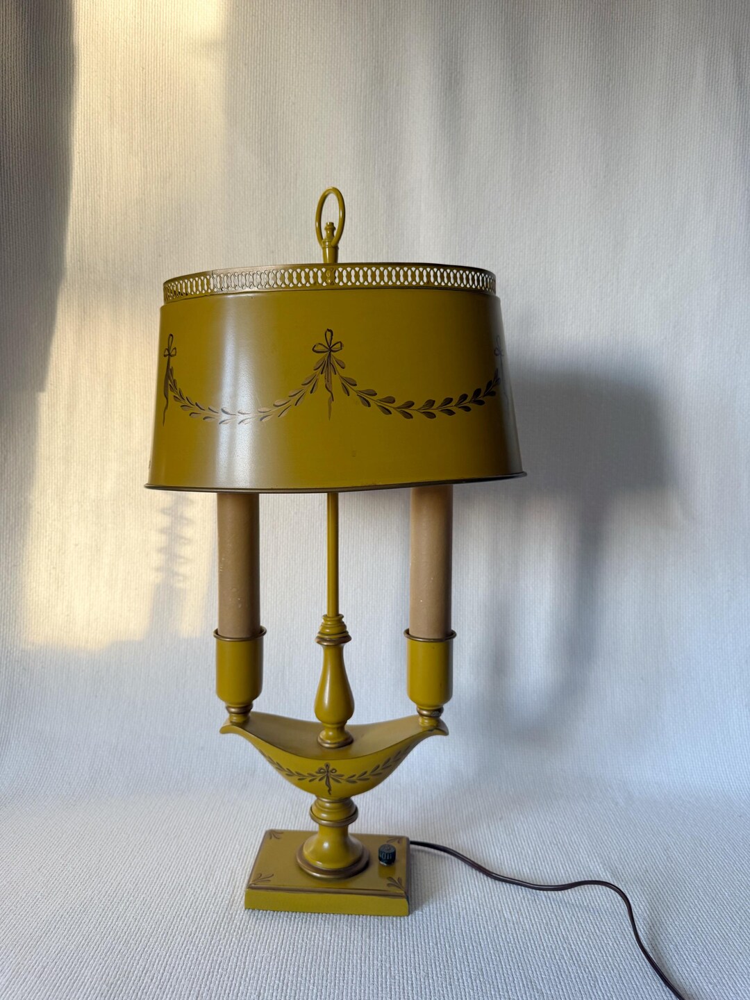 Vintage or Antique Yellow Tole Bouillotte Desk Lamp Mustard Metal ...