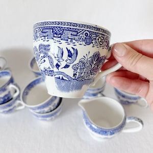 Vintage Made in England Blue and White Floral/birds Tea or Coffee Cups ...
