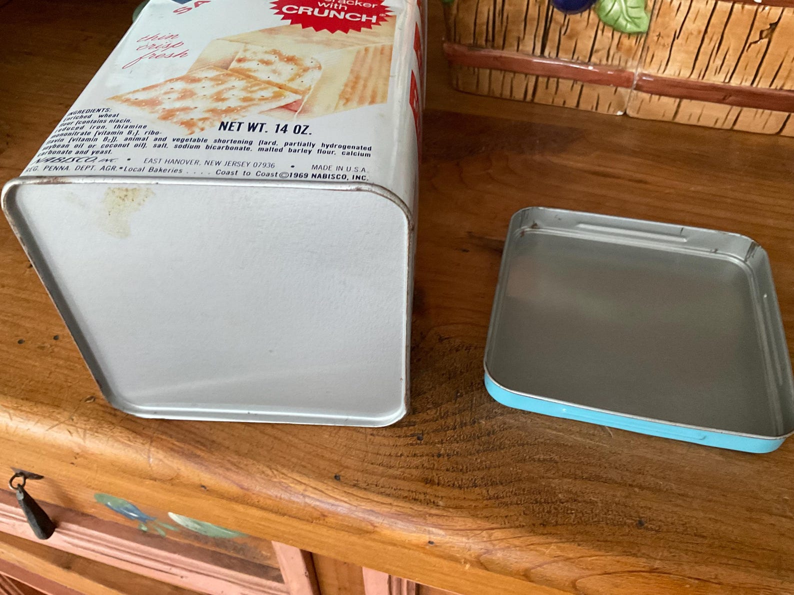 Vintage Nabisco Premium Cracker Tin Farmhouse Kitchen Retro Decor and ...