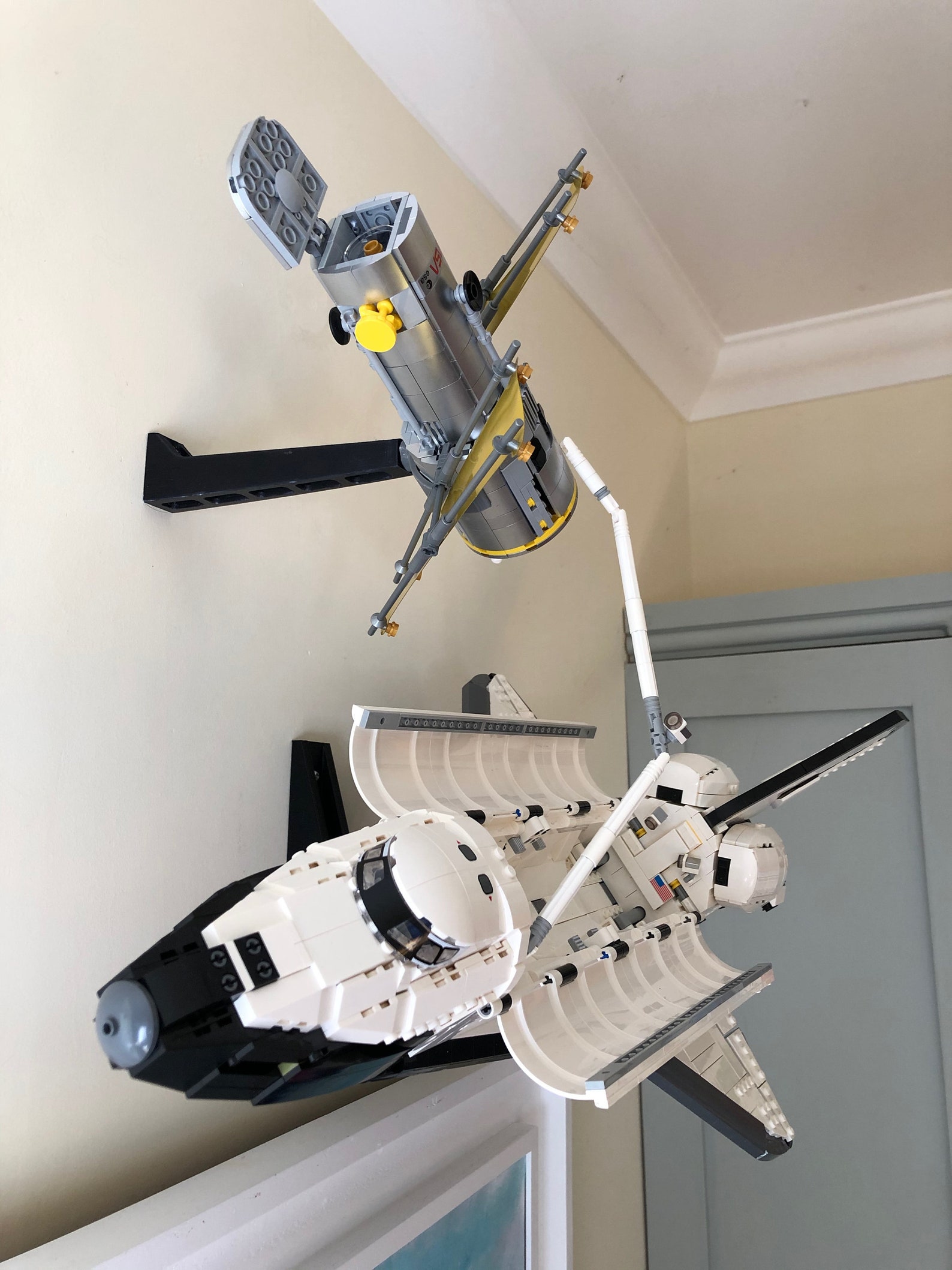 Wall Mounting Kit for Displaying Space Shuttle Discovery 10283 - Etsy