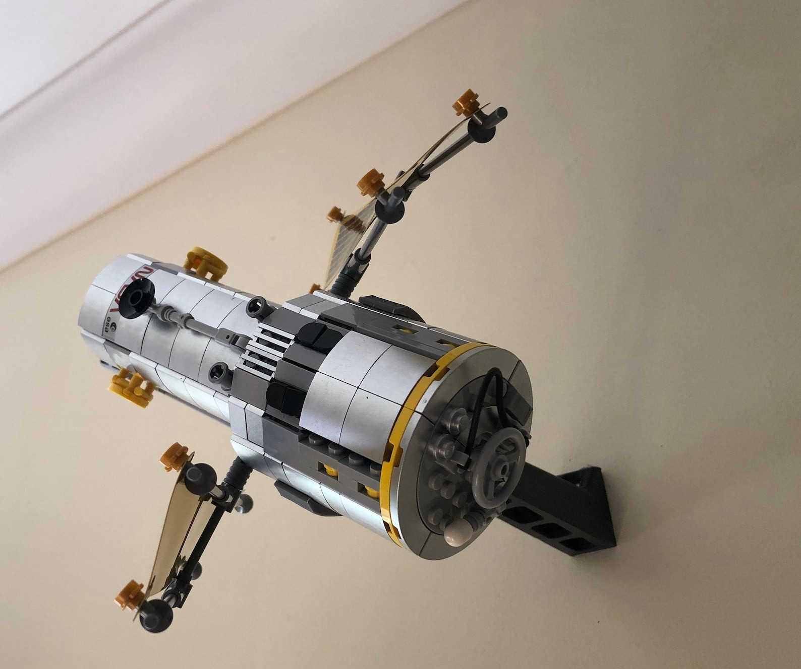 Wall Mounting Kit for Displaying Space Shuttle Discovery 10283 - Etsy