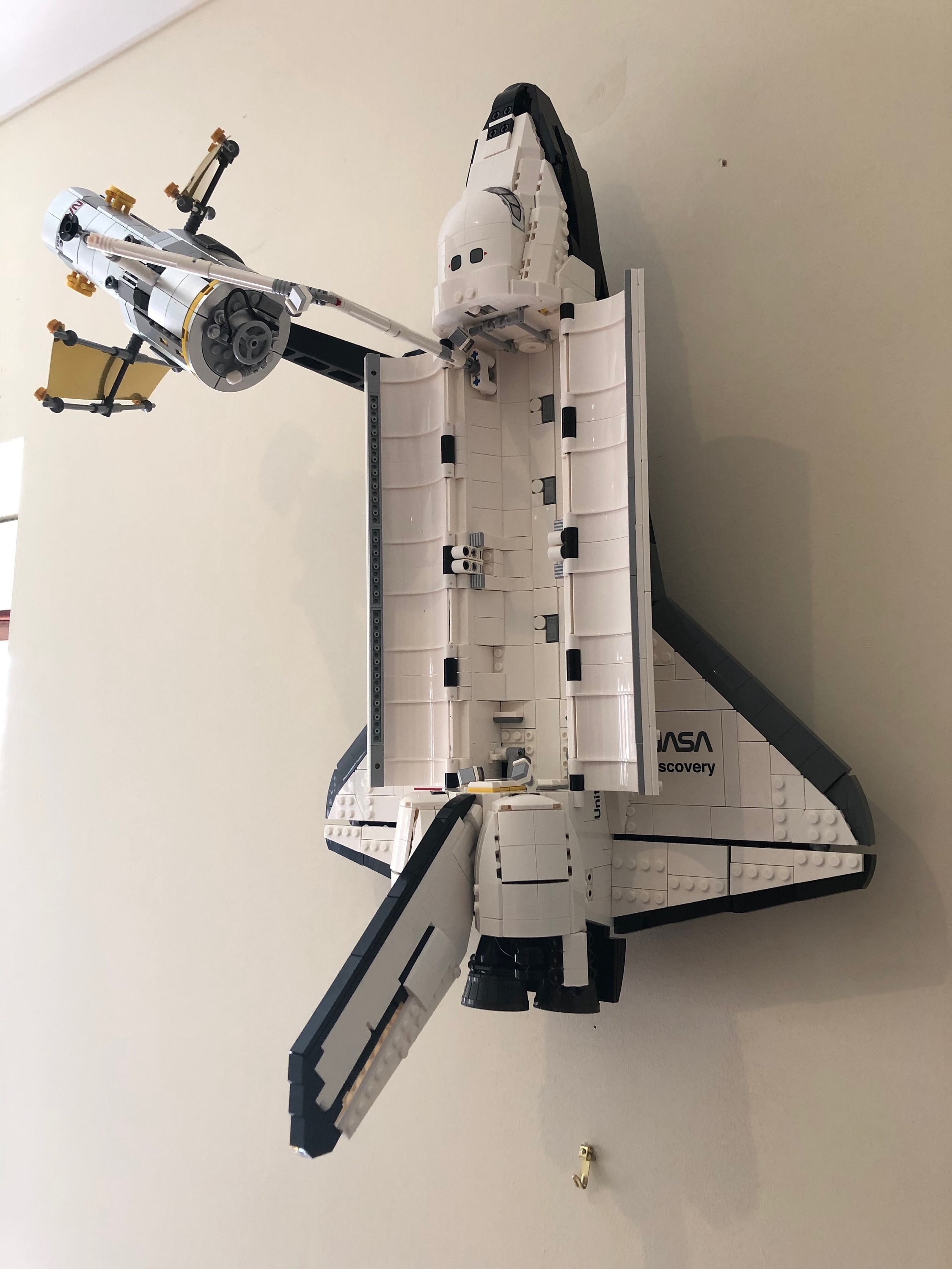 STL Files for Wall Mounting Kit to Display Space Shuttle Discovery ...