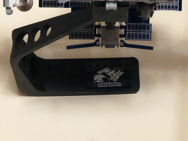 STL Files for Wall Mount to Display International Space Station (ISS ...