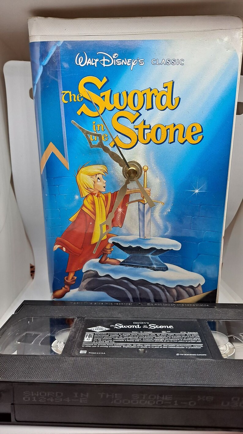 Upcycle Disney VHS Clam Shell Quartz Clock Snow White - Etsy