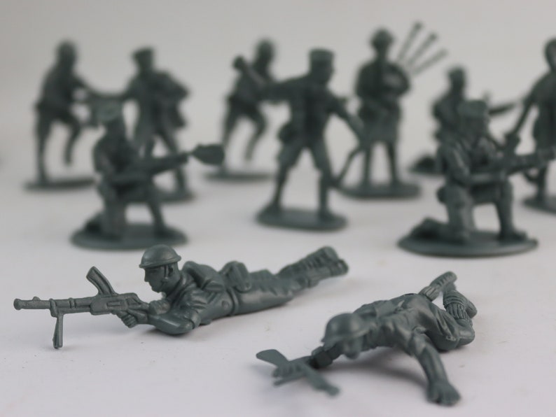 Vintage Plastic Soldiers Set, Warrior Toy, Soldier, Berserk, Berserker ...