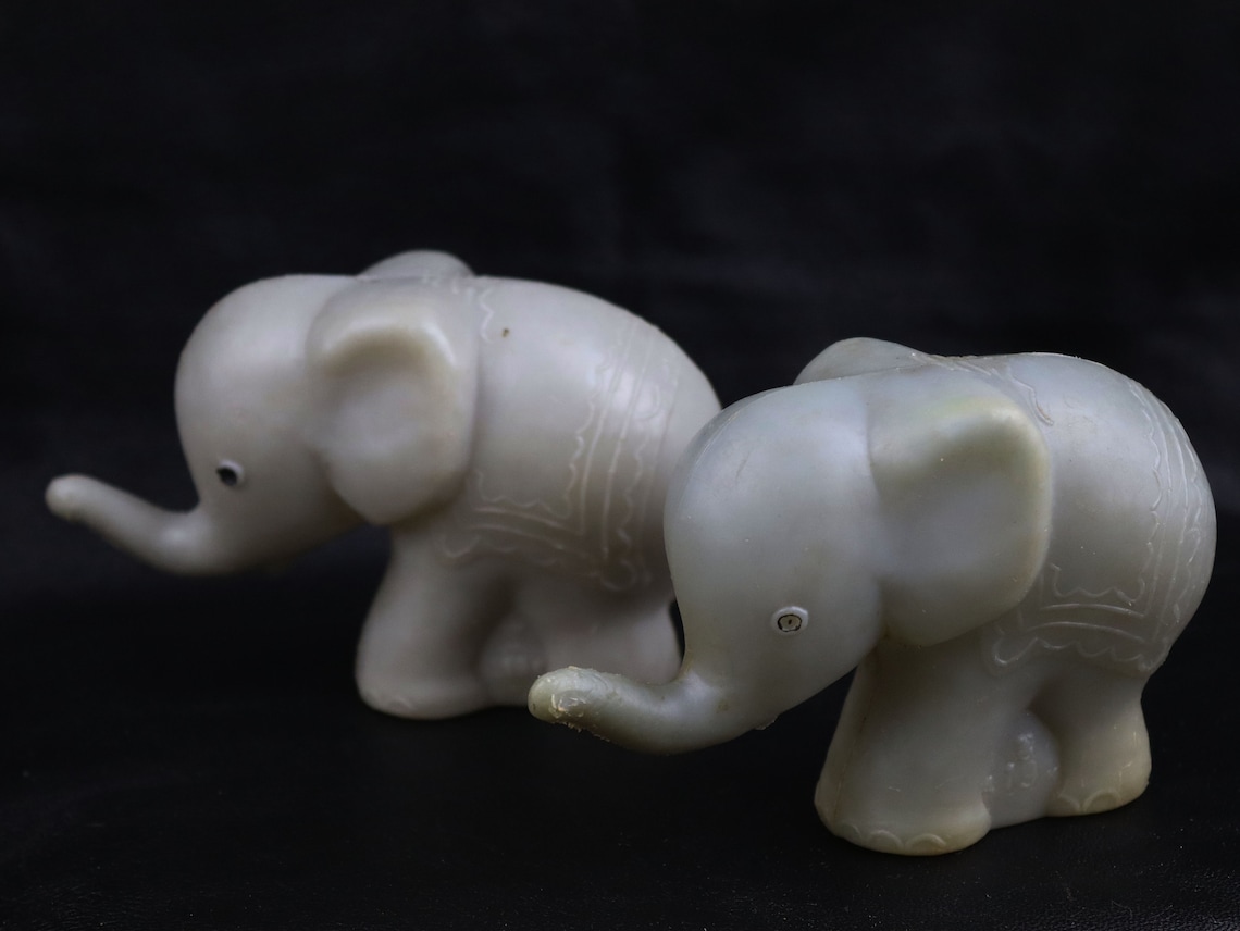 Two Vintage Elephant Toys Plastic Elephant Elephant - Etsy