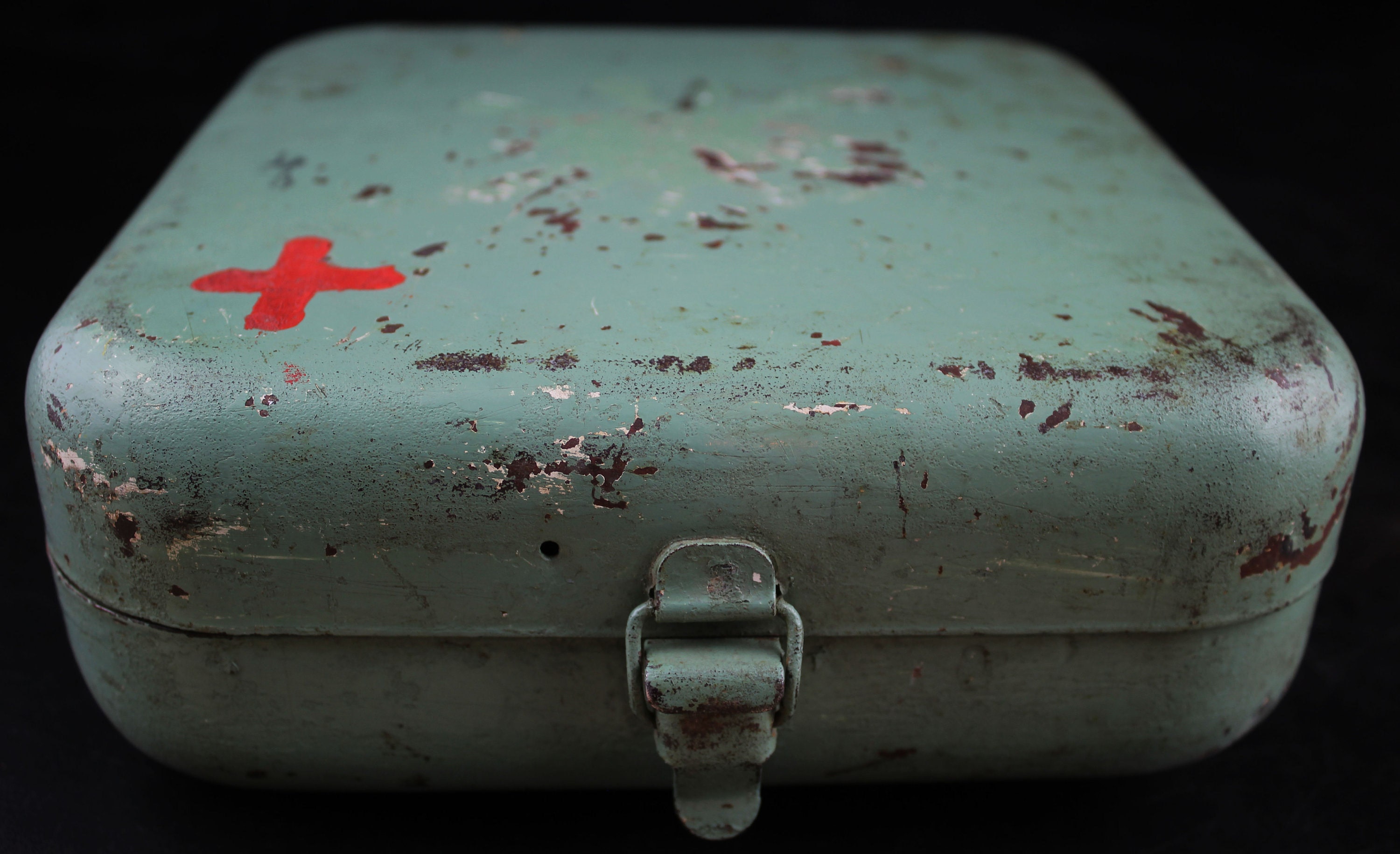 Vintage Metal First-aid Kit Soviet First-aid Kit Army - Etsy