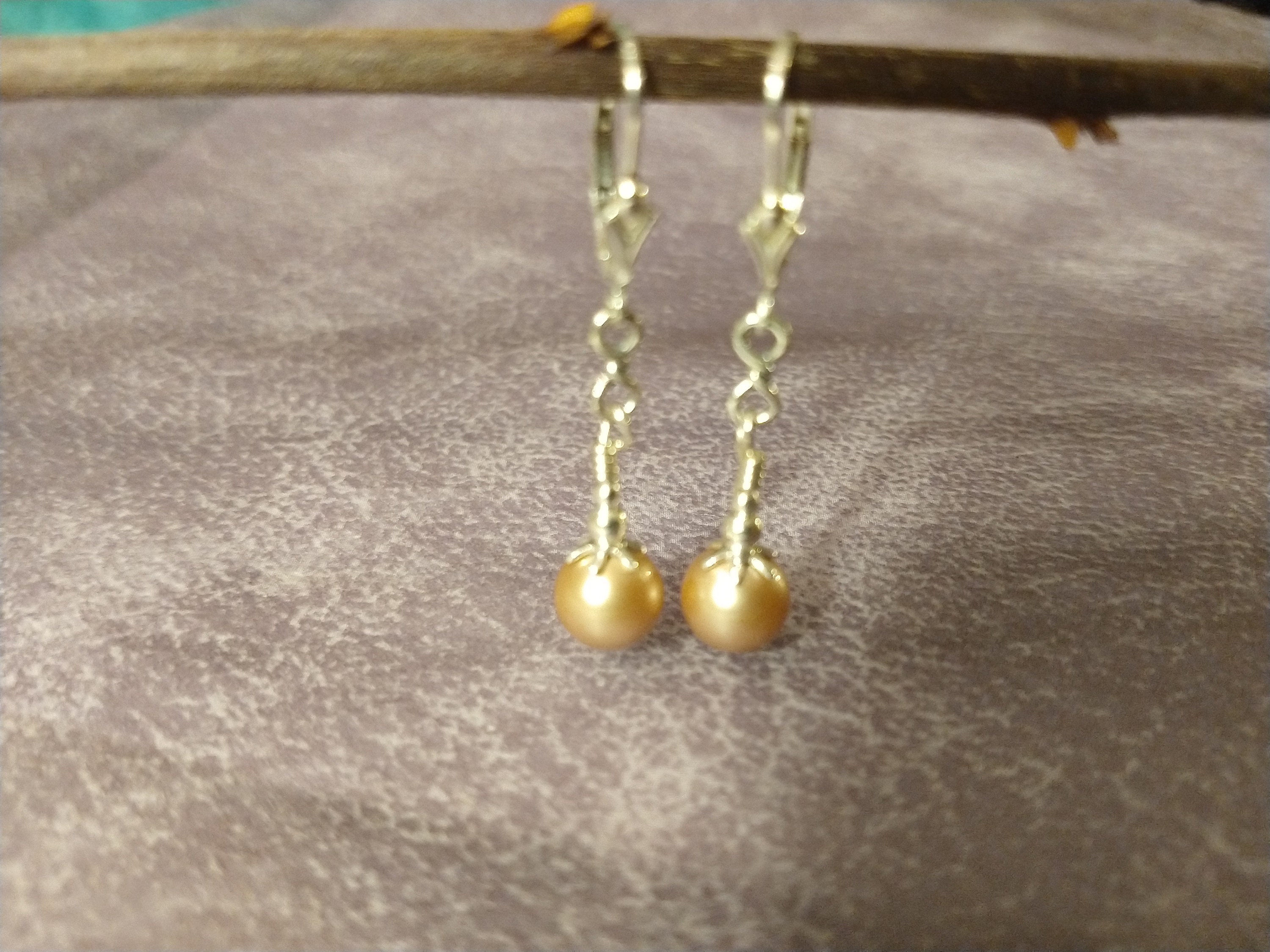 Simply Pearls Fleur De Lis Lever Back With Infinity Link,classic Pearl ...