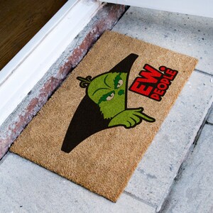 The Grinch Door Mat - Funny Coir Doormat - Funny Welcome Mat - Grinch ...