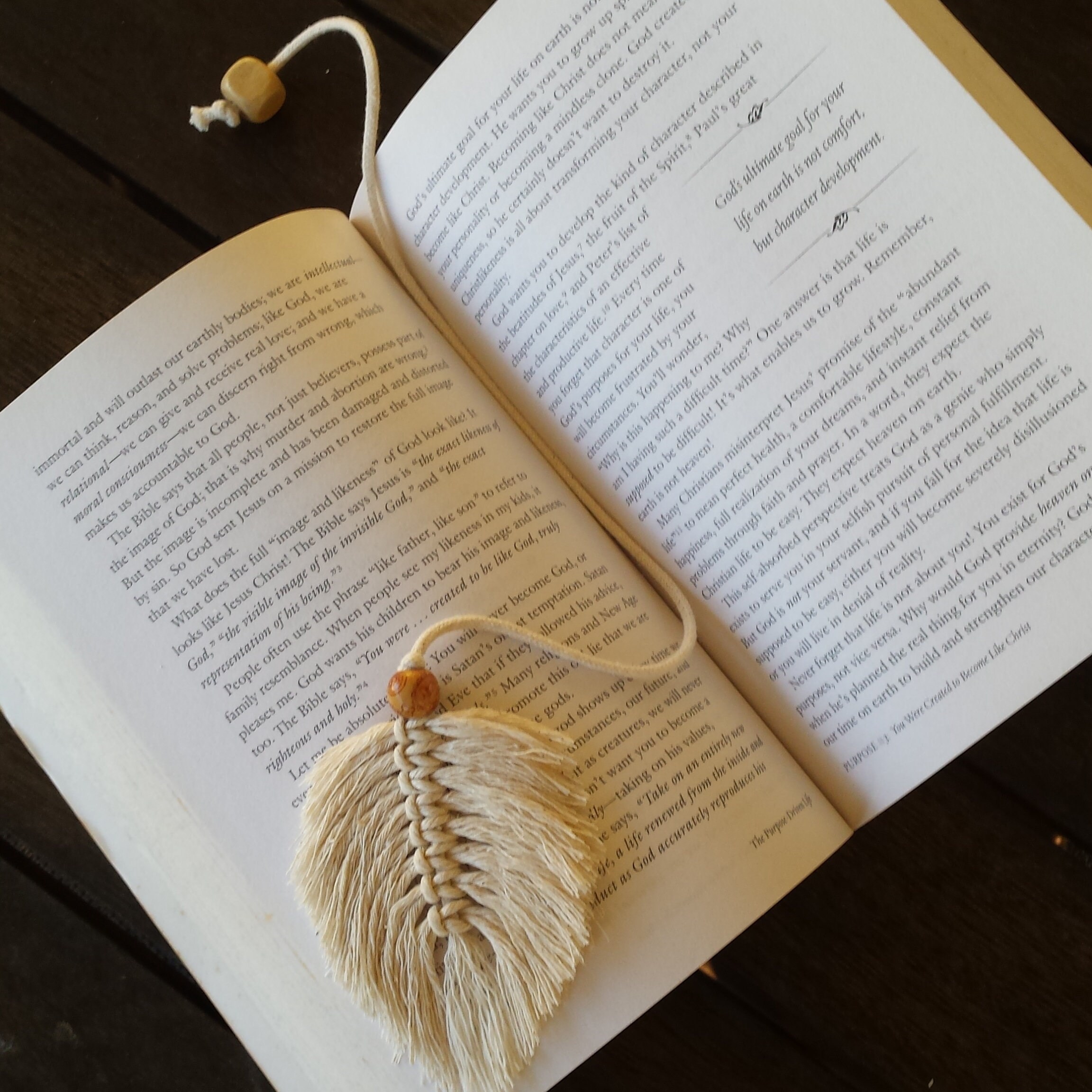 Hand-made Macrame Feather Bookmark - Etsy