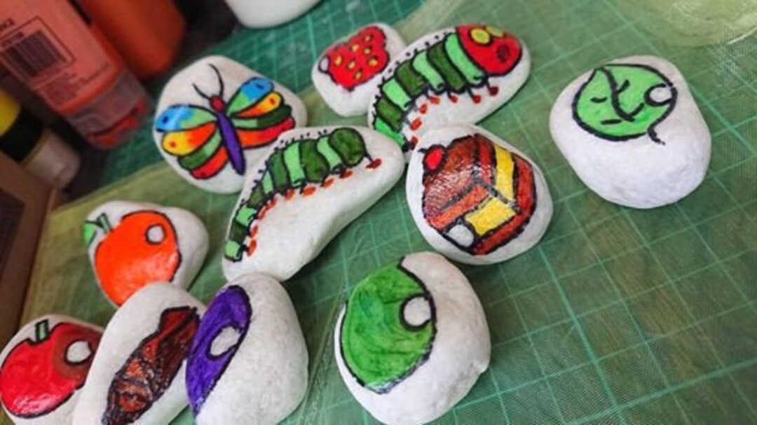 BOXED the Very Hungry Caterpillar Story Stones - Etsy Australia