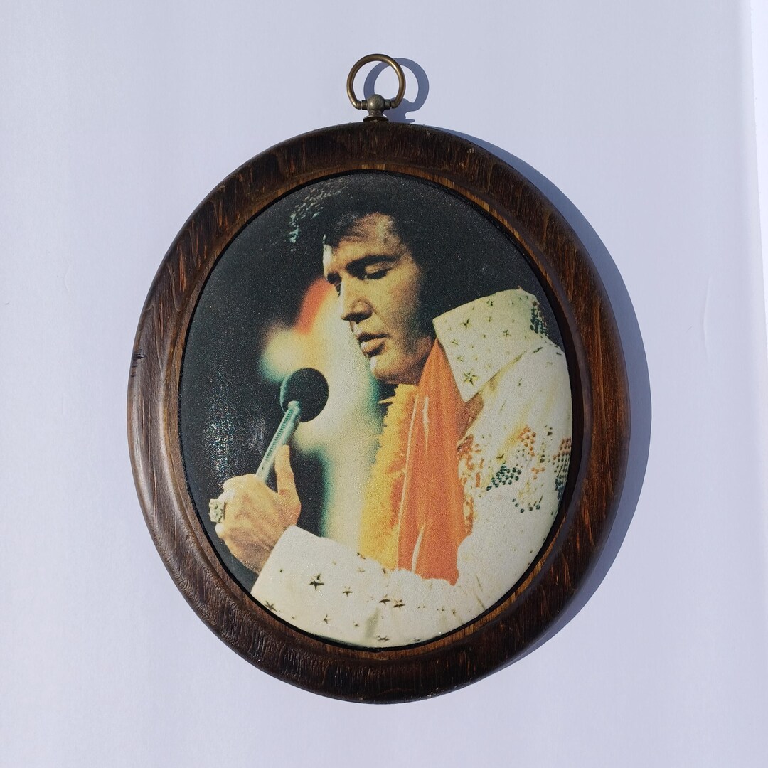 Elvis Presley Convex Beaded Glass Plaque 10x11" Oval Wood Portrait Vtg ...