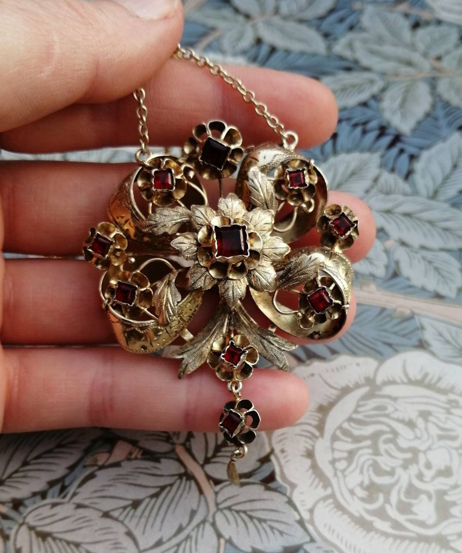 Antique English Ruby Paste Garland Necklace in a 17th Century Style - Etsy