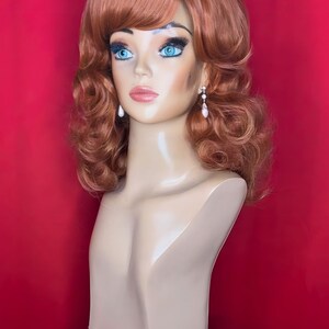 REBA MCENTIRE WIG: Red Mullet Wig W Bangs, 1990s Wig, 2000s Wig, Costume Wig, Drag Queen Wig ...