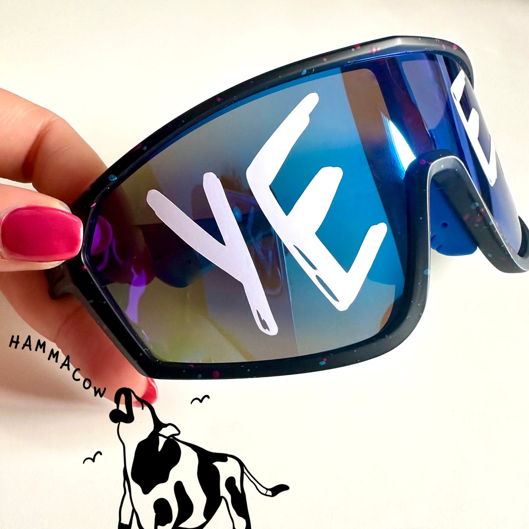 Yeet Glasses - Etsy UK
