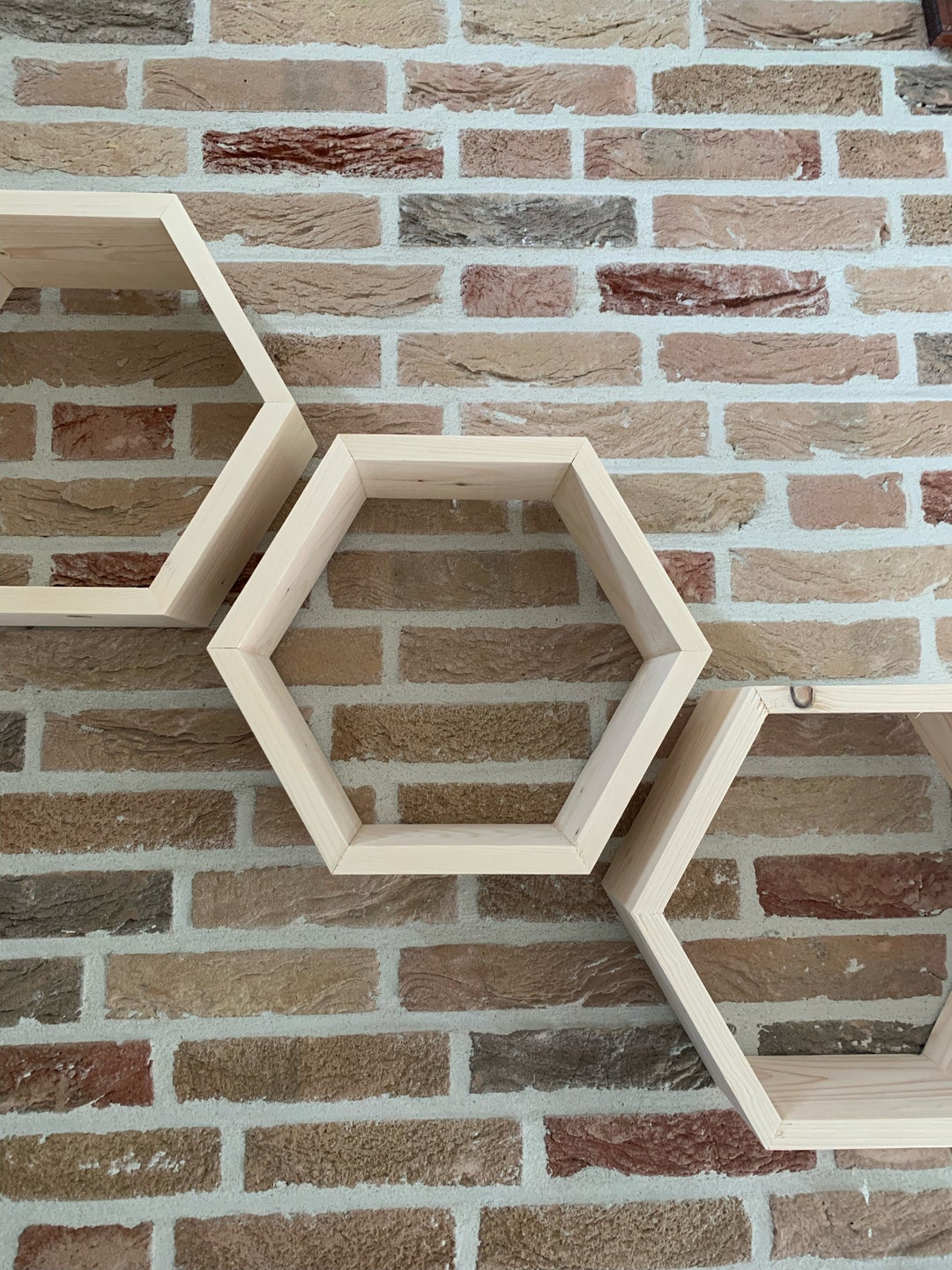 Wall Shelves Hexagon Honeycomb Flying Wall Wall Decoration Books Shelf ...