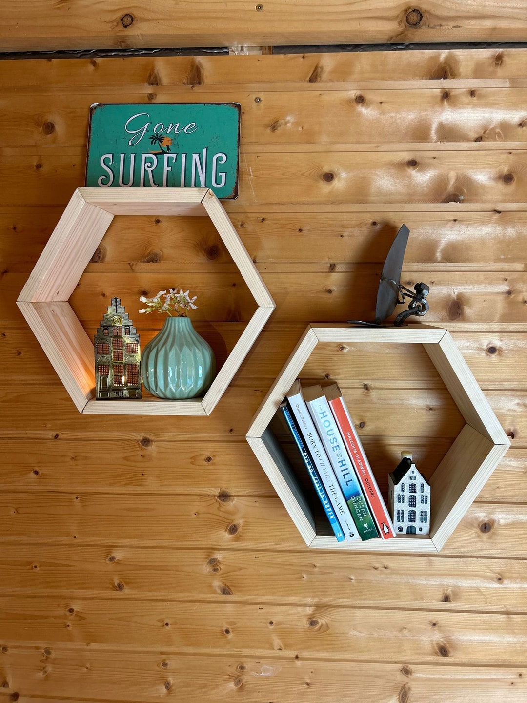 Wall Shelves Hexagon Honeycomb Flying Wall Wall Decoration Books Shelf ...