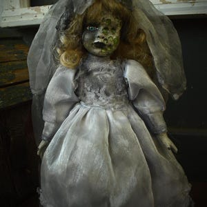 Creepy Doll Zombie Bride Dark Art Disturbing Spooky Zombie Dollz ...