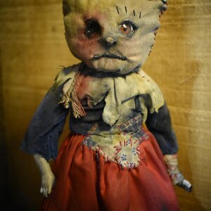 Creepy Girl Doll Cute Masked Doll Haunt Spooky Zombie Dollz Original ...
