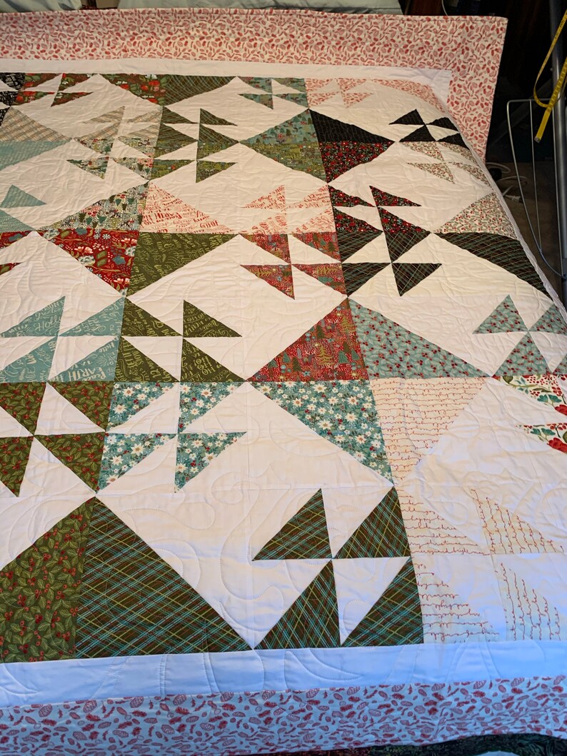 Winter Holiday Quilt - Etsy