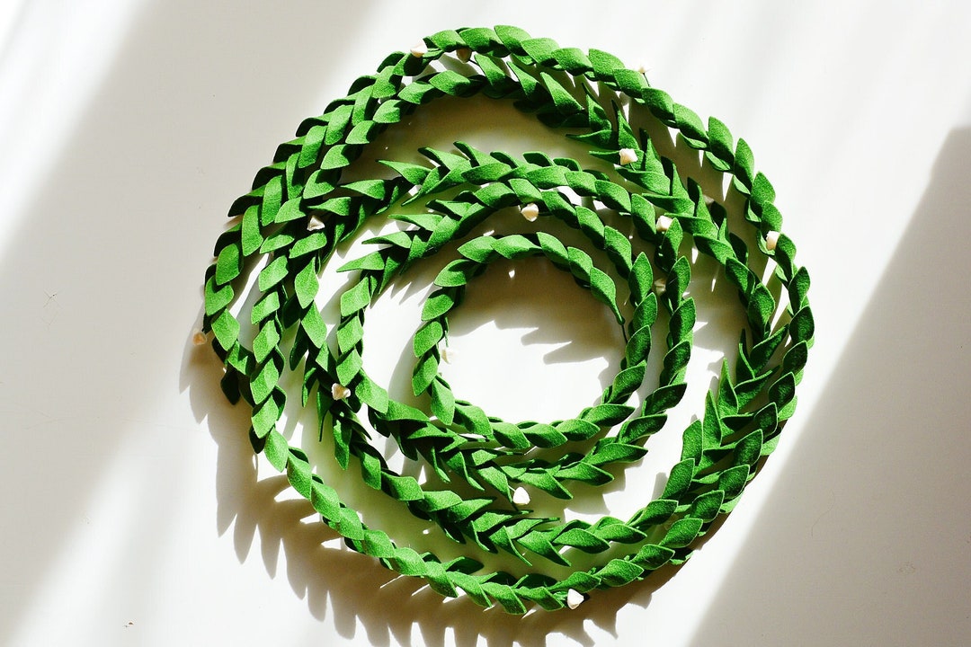Leaf Garland, 3 M, Mistletoe Green Leaves, White Berries, Christmas ...