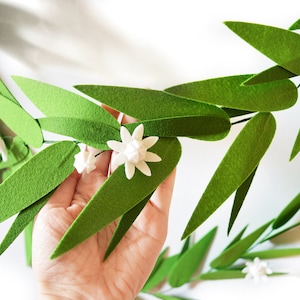 Jasmine Liana, Stephanotis Floribunda, Madagascar Liana, Garland, Felt ...