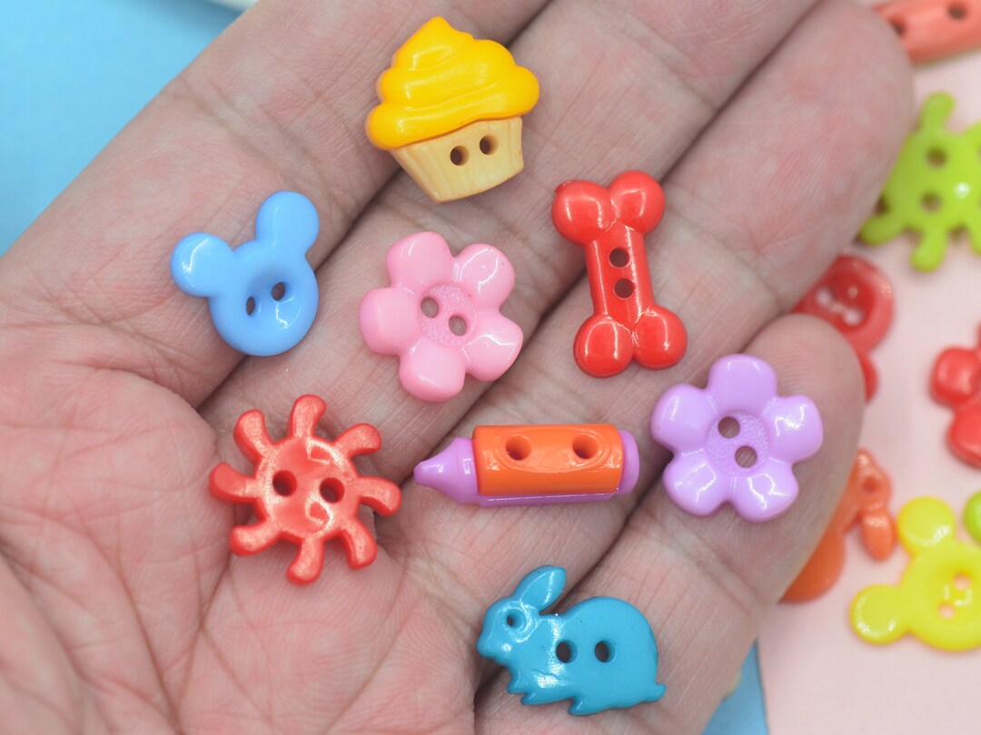 2 Hole Plastic Cartoon Sewing Buttons Children Cloth Hat Decoration ...