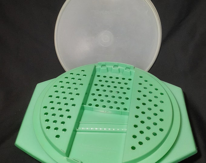 Vintage Jadeite Tupperware Grater With Lid, #786, 787, 230 (lid) - Etsy