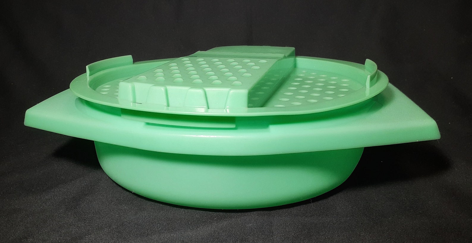 Vintage Jadeite Tupperware Grater With Lid 786 787 230 | Etsy