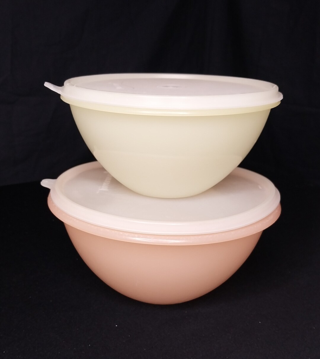 Vintage Set of 2 Pastel Peach and Yellow Tupperware Bowls 235, 236 With ...