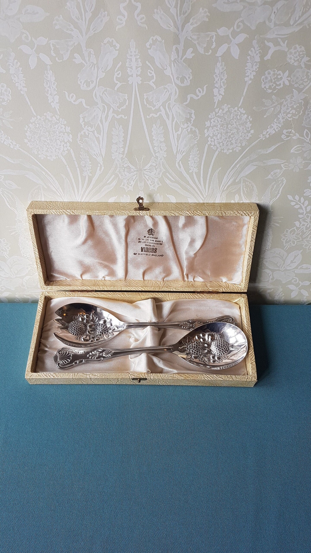Vintage Sheffield Viners Silver Plate Repoussé Berry Salad Servers ...