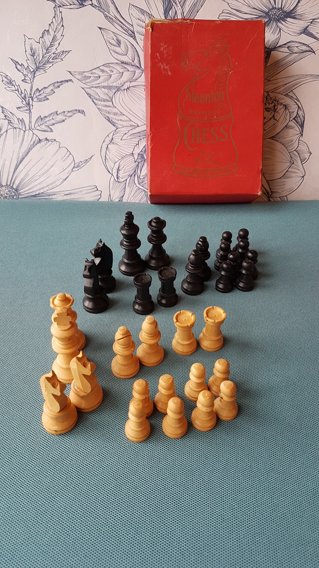 Vintage Staunton Boxwood Chess Set-wooden Chess Set-house Martin Red ...