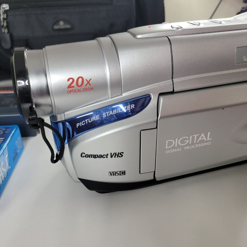 JVC Compact VHS Camcorder GR AXM18U Silver With Bag Cords Tapes Vintage ...