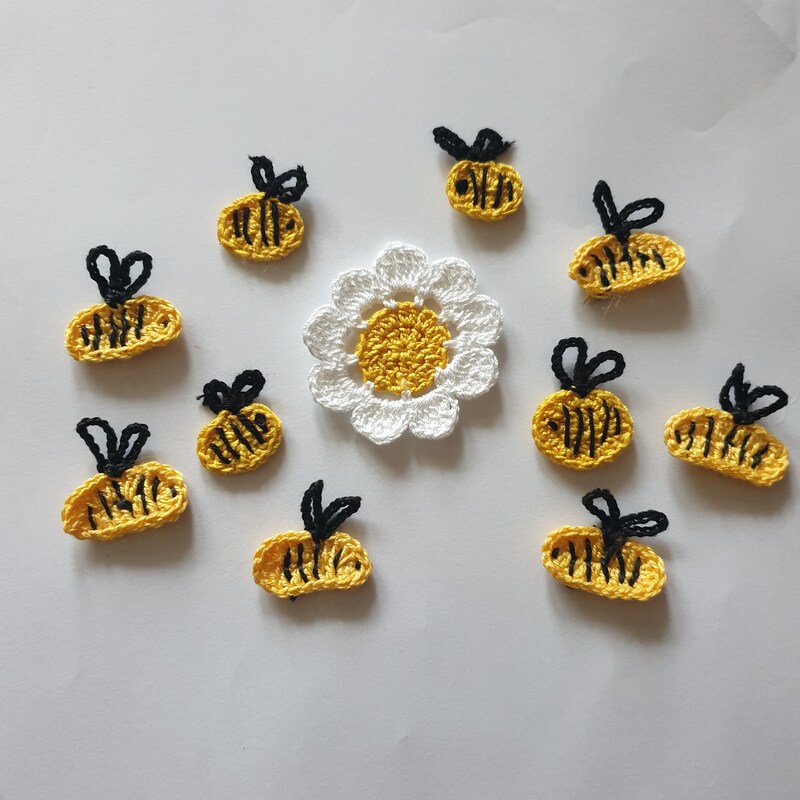 Bee Applique - Etsy