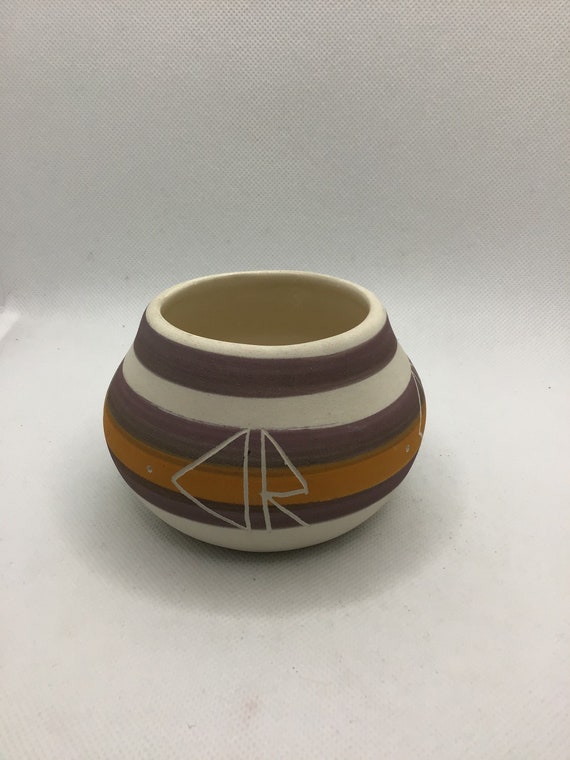 Vintage Ute Mountain Pottery Small Vessel/pot Signed L. Begay | Etsy