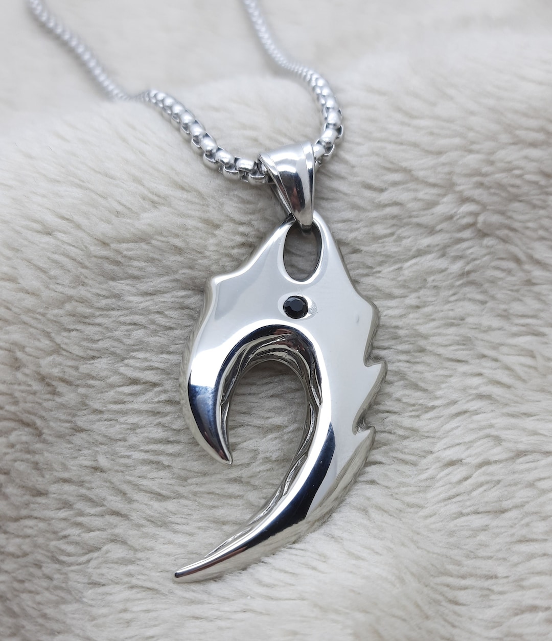 Dragon Claw Pendant Necklace, Mens Chinese Claw Necklace, Geometric ...