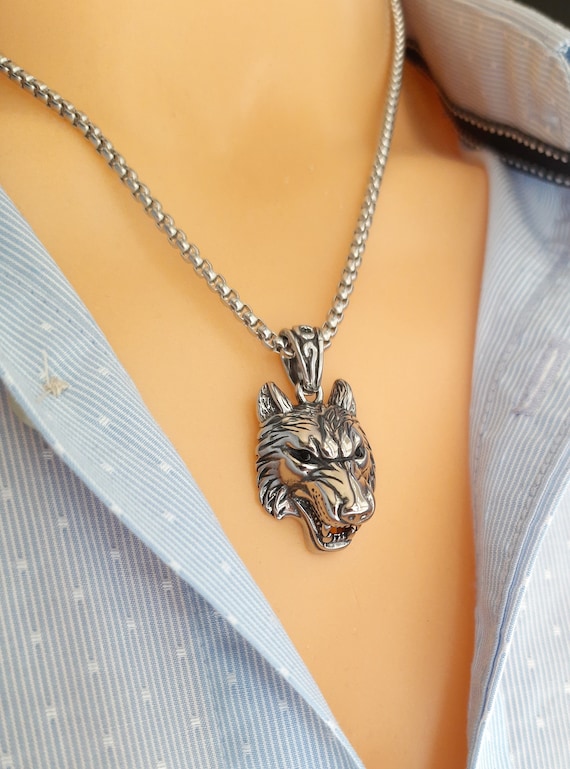 Cool Wolf Necklaces For Men