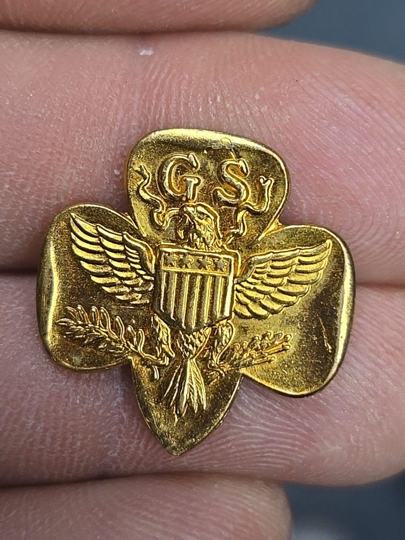 Vintage Girl Scouts GS Trefoil Eagle USA Membership Pin Brooch Gold ...
