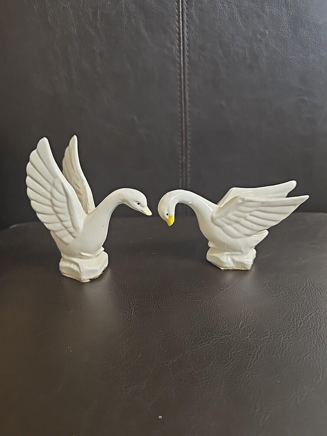Ceramic Geese Vintage Figurines Country Christmas Gifts Country Living ...