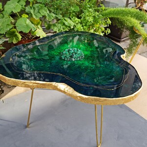 Green Emerald Epoxy Table, Live Edge Modern Coffee Table, Agate Crystal ...